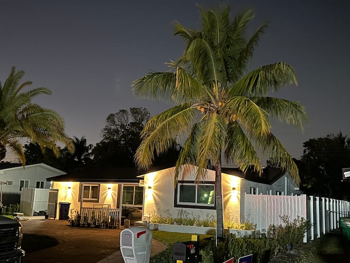 Cozy 3br Retreat|5m Hard Rock|. - 미라마르