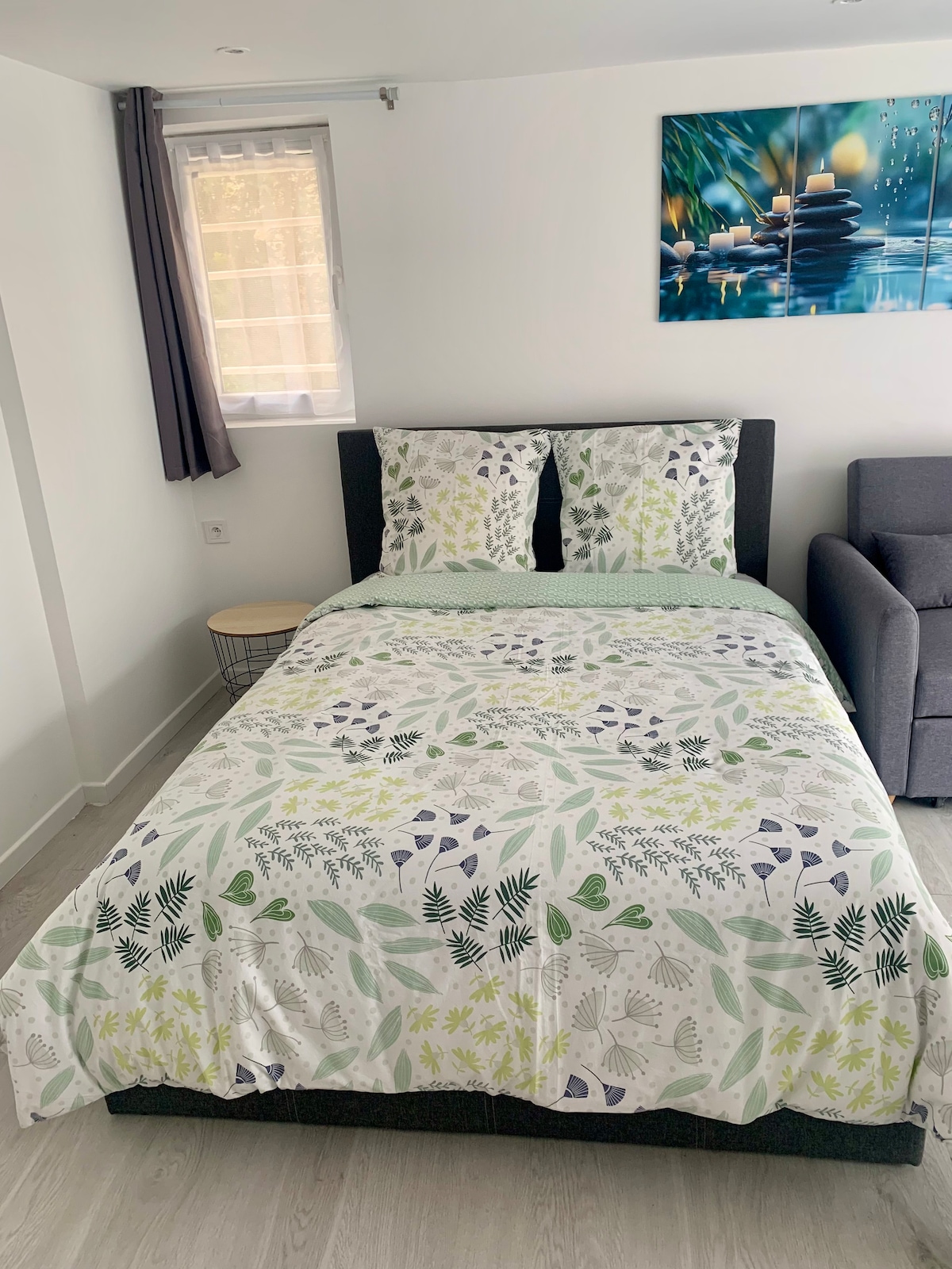 Studio Zen, CDG, Expositions, Disney, Astérix, Arena - Appartements à ...