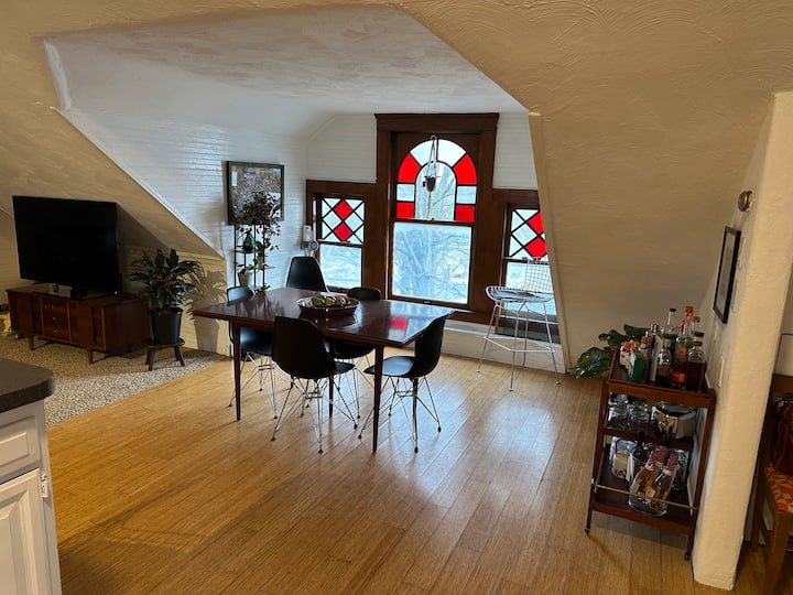 Mcm Studio In Heritage Hill - Grand Rapids, MI