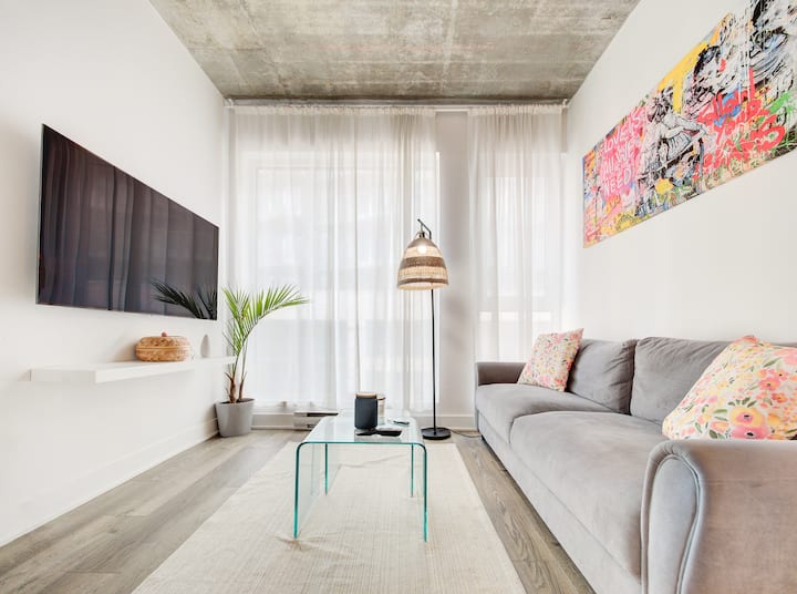 Bright & Modern | Downtown 1br Stay - Montréal, QC