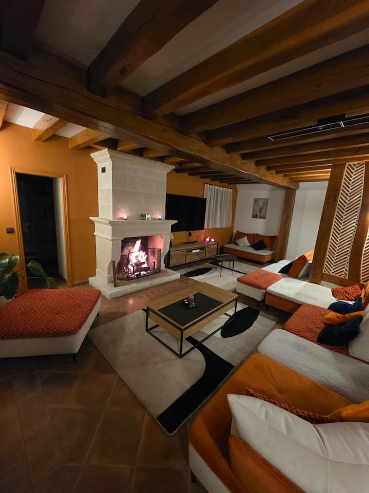 Grande Maison à La Campagne Avec Piscine Et Jeux - Loiret