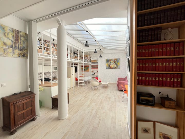 Cgz - Loft Atypique Rue Des Abbesses - 4 Personnes - Paris