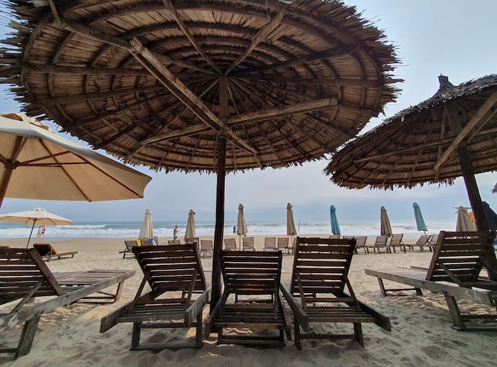 Private Pool Villa/ Free Beach Sun Loungers - Vietnam