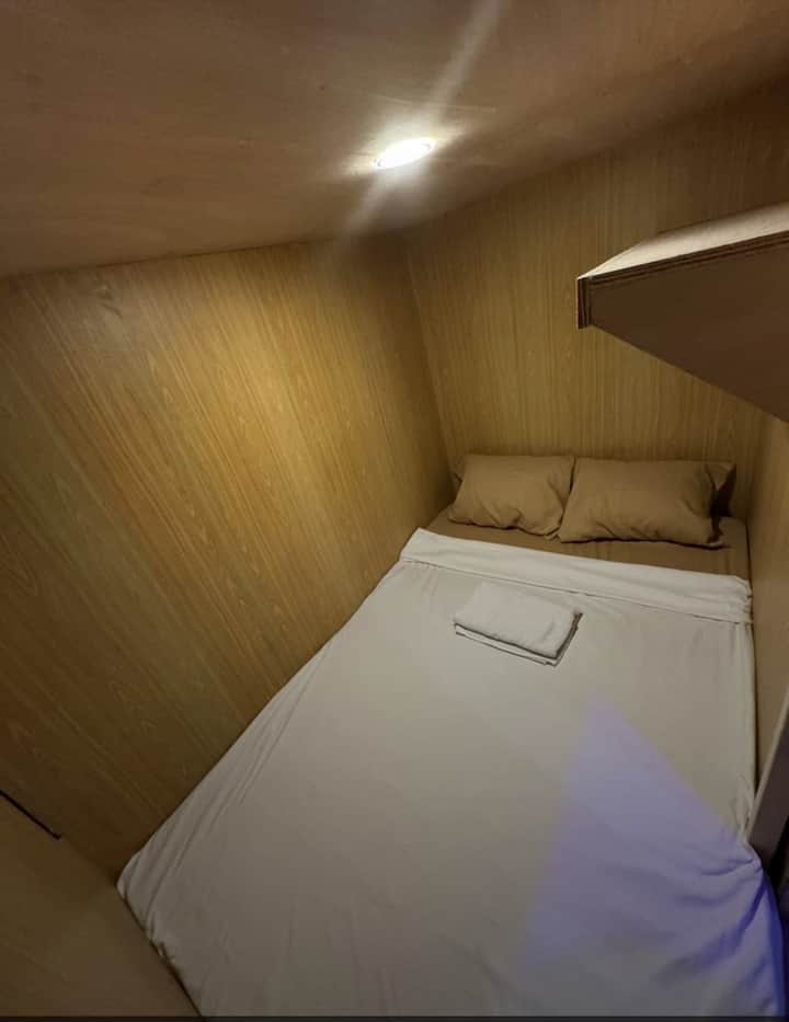 Male Only: Affordable Capsule Room Near It Park - Cebu City