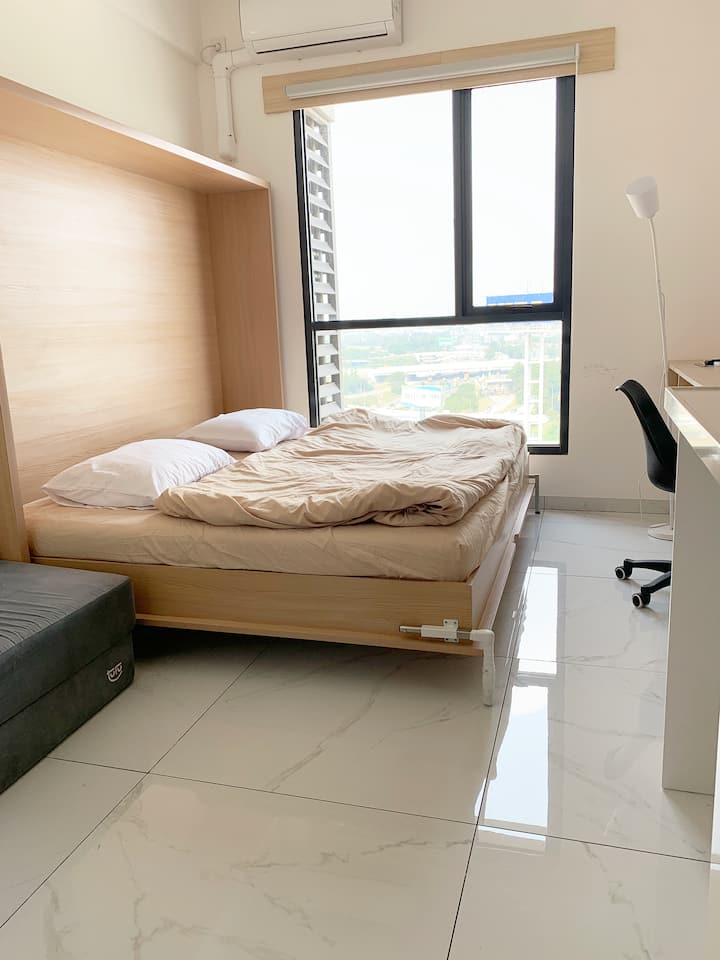Cozy Homey Relax Studio Skyhouse Alam Sutera - Jakarta