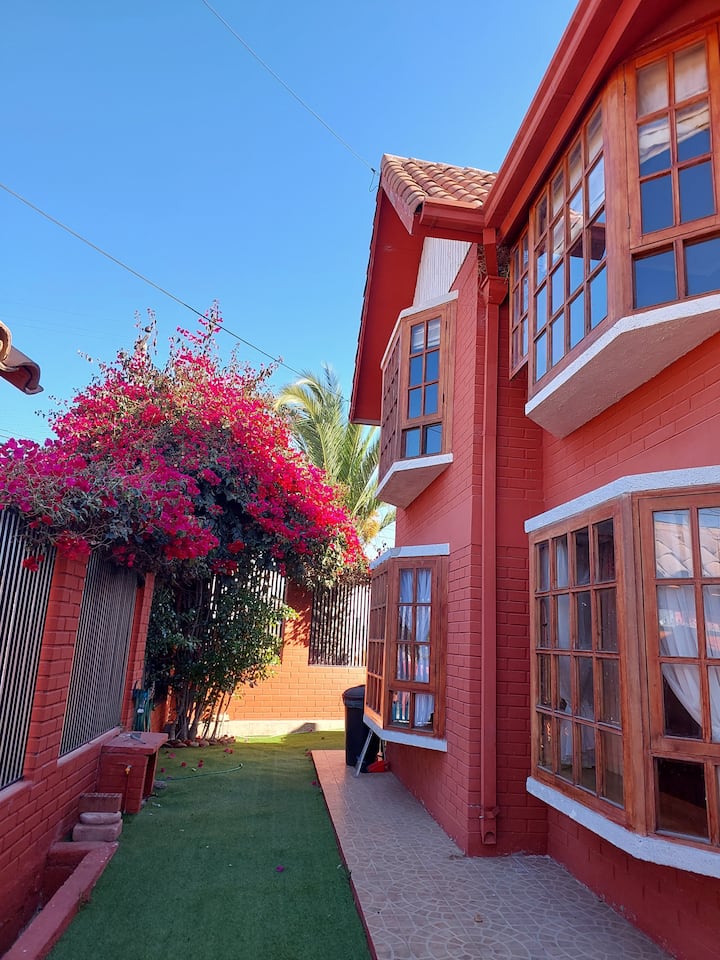 Cómoda Y Segura Casa Residencial - La Serena