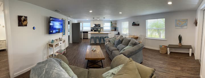 Reeltime Villas
The Floridian - Bradenton Beach, FL