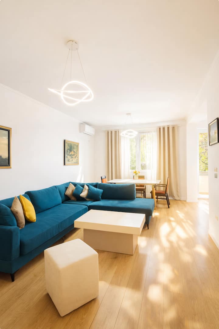 City Flat For 8 Guests 24/7 Selfcheck-in - ティラーナ