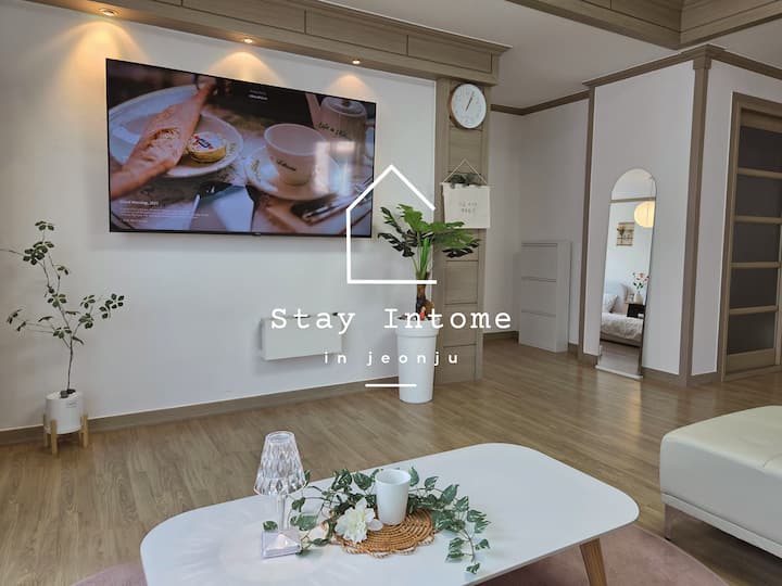 (신년특가)터미널도보/40평/방3/퀸침대5/욕실2/무료주차/한옥마을, 동물원 주요관광지인근 - Jeonju-si