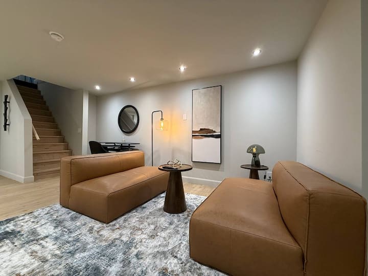 Beautiful 2-bed Flat In Heart Of Downtown - Montreal