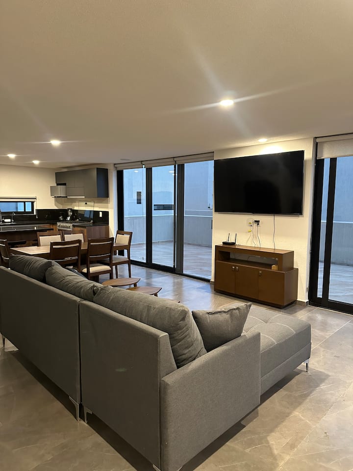 Acogedora Casa Moderna En Juriquilla - Querétaro