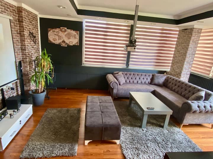Cinehome In Center Of Antalya - Antalya