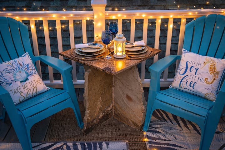 Serene Luxury Beach Suite | Private Deck & Gardens - Hampstead, NC