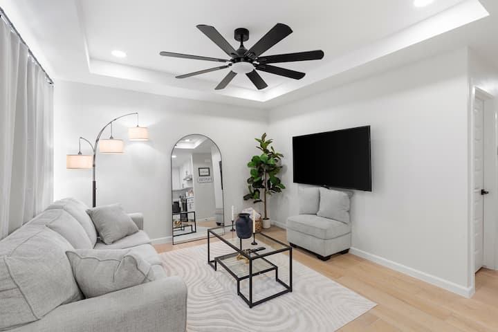 Modern Home Near Shopping, Dining & More - McAllen, TX