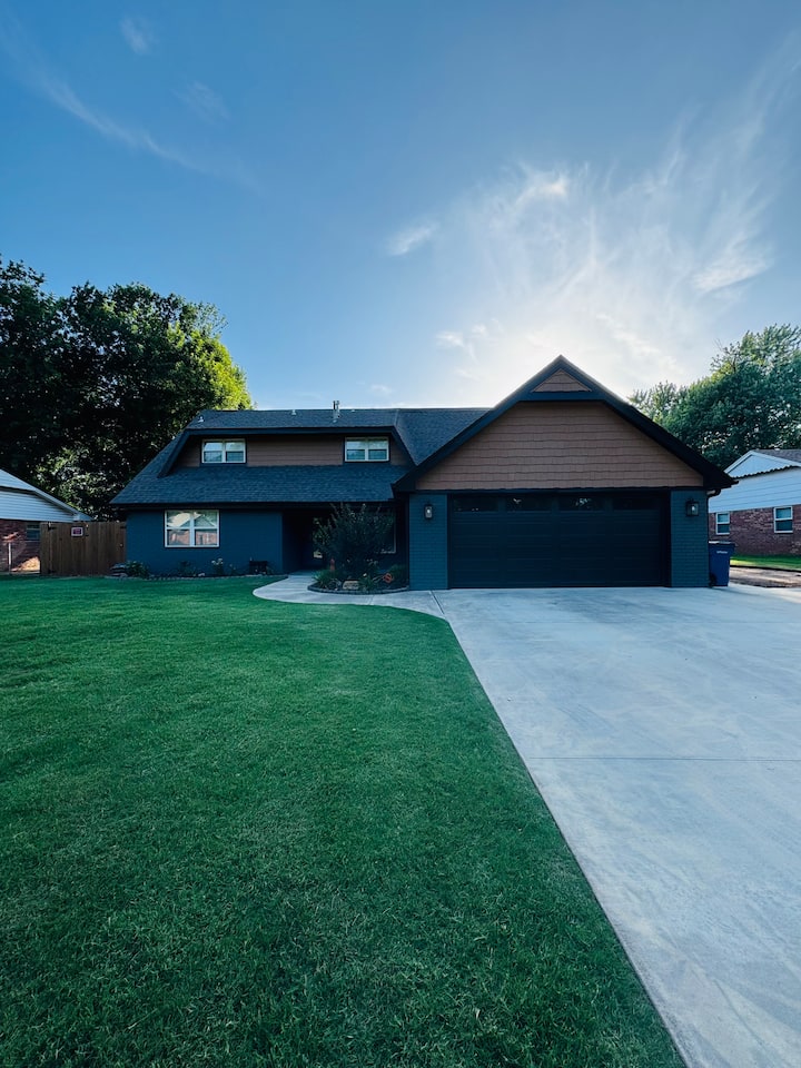 The House Between The Lakes In Stillwater! - Stillwater, OK