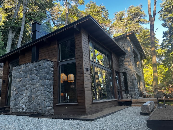Gran Casa A Estrenar En El Bosque De Arelauquen - San Carlos de Bariloche