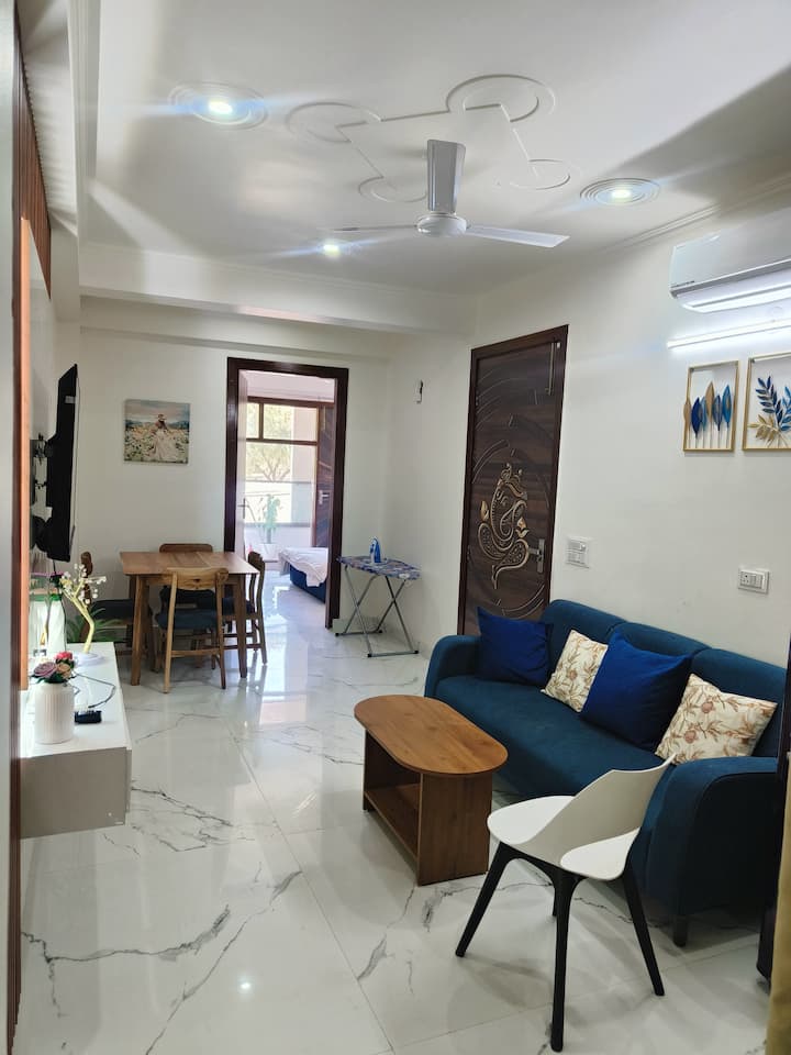 Apartment In South Delhi - New Delhi