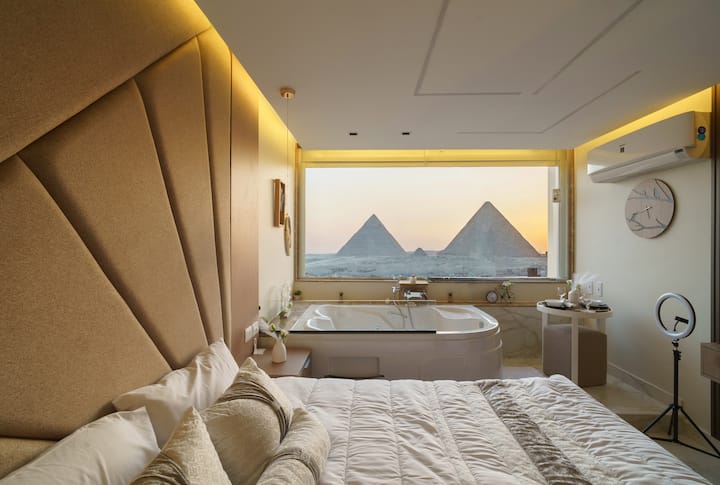 Fany Pyramids View - Égypte