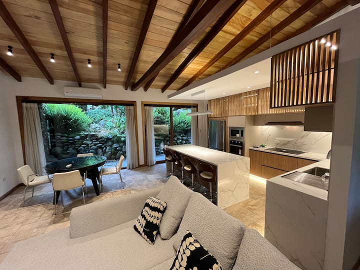 Heated & Cozy Cabin In Nature - Ecuador