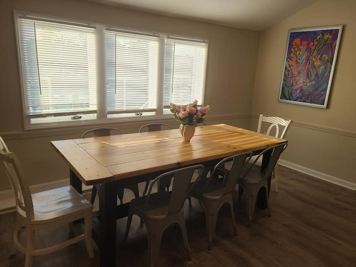 Downtown Marblehead 2brm/1.5bath W/ Deck - Marblehead, MA