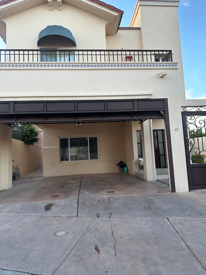Casa En Hermosillo - Hermosillo