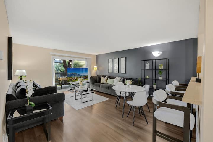 Large 3 Bed Listing Located In Best Location - Newport Beach, CA