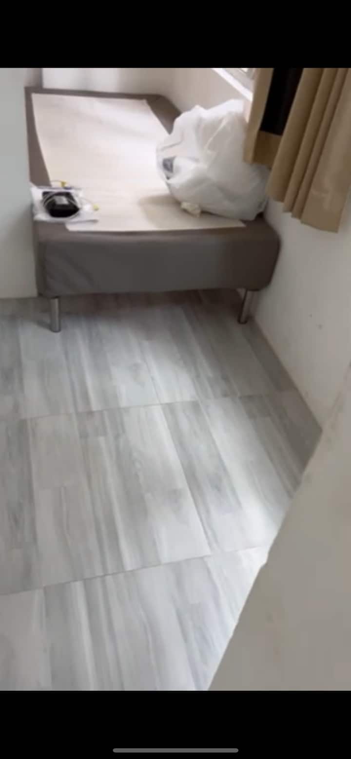 One Bed Apartment W Living Room - Wan Chai