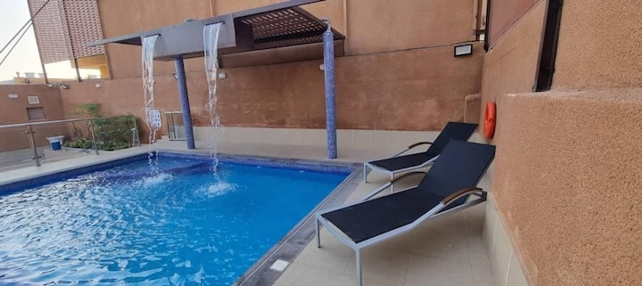 Cozy House With Swimming Pool - Jeddah