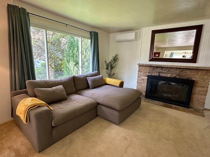 Cozy Seattle Home With Backyard And Bike Trail! - Shoreline, WA