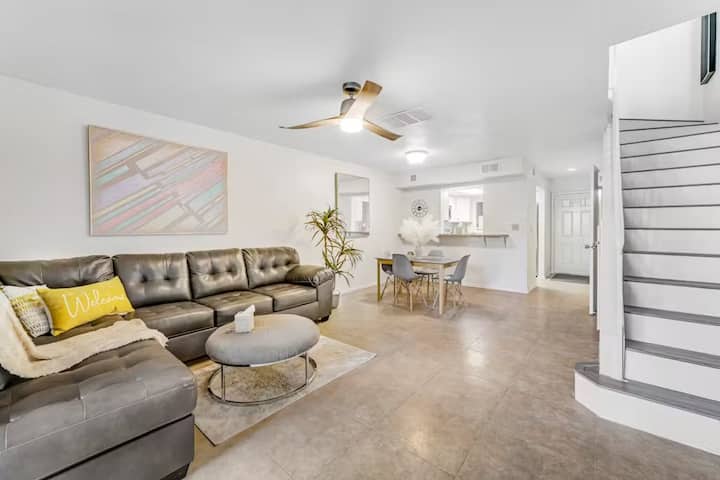 Cozy Quiet Condo By Mcc Asu Ball Parks Lightrail - Mesa, AZ