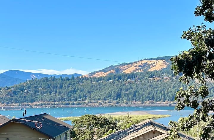 Peaceful Hillside River View - Walk To Town Studio - Hood River