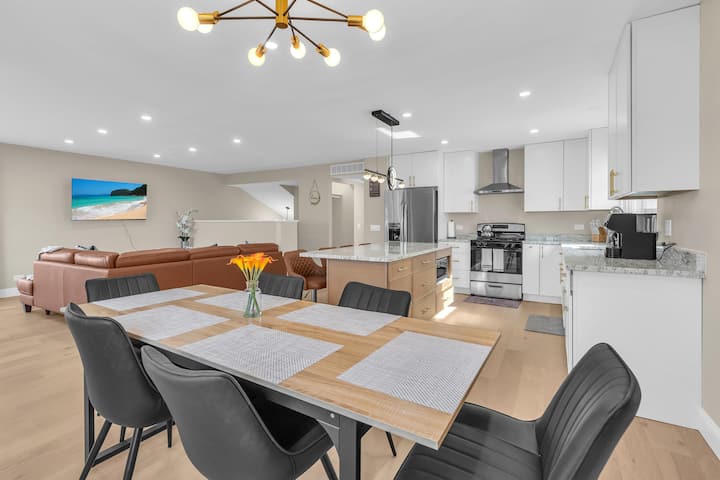 Stylish Home-ideal For Family, Group & Longstays - Schaumburg