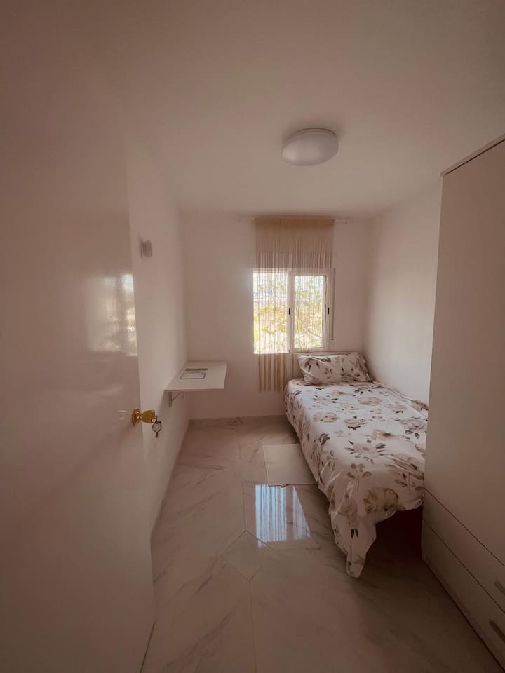Habitación Privada - Alicante