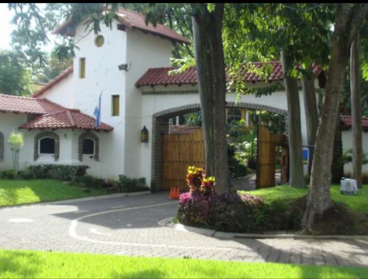 Welcome To Casa Floresta! - Santa Ana
