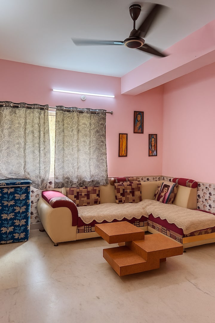 The Healing Nest-mukundapur 2bhk Stay With Parking - 캘커타