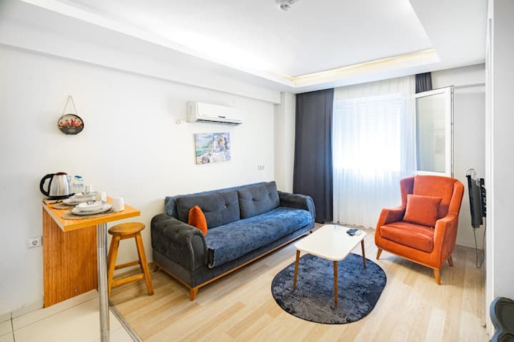 Full Eşyalı 1+1 Daire - Izmir