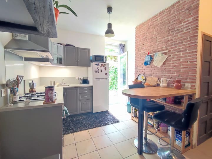 T2 Cosy Avec Jardin – St-esprit - 巴約訥