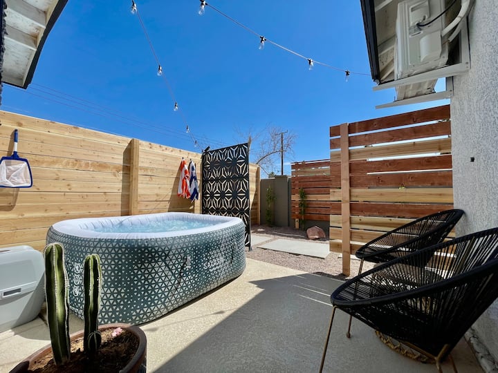 Thesuite-hottub+centric To Strip+artsdistrict+dtlv - Las Vegas, NV