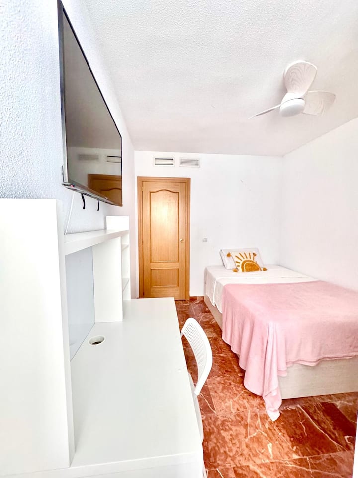 Habitación Cerca De La Playa - Valencia