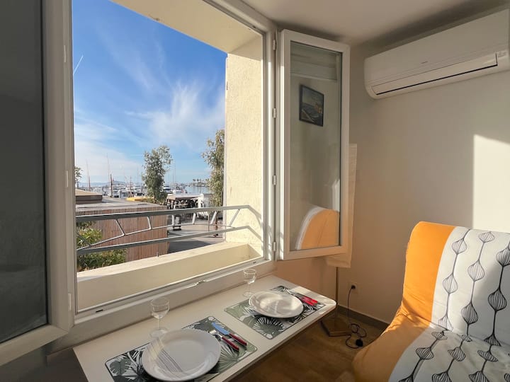 Appartement T2, Clim, Vue Mer & Au Cœur Du Village - Sanary-sur-Mer