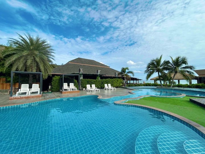 Phiphi Nice Pool @Adm Resort (3 Pax) W/bfast 4 - Ao Nang