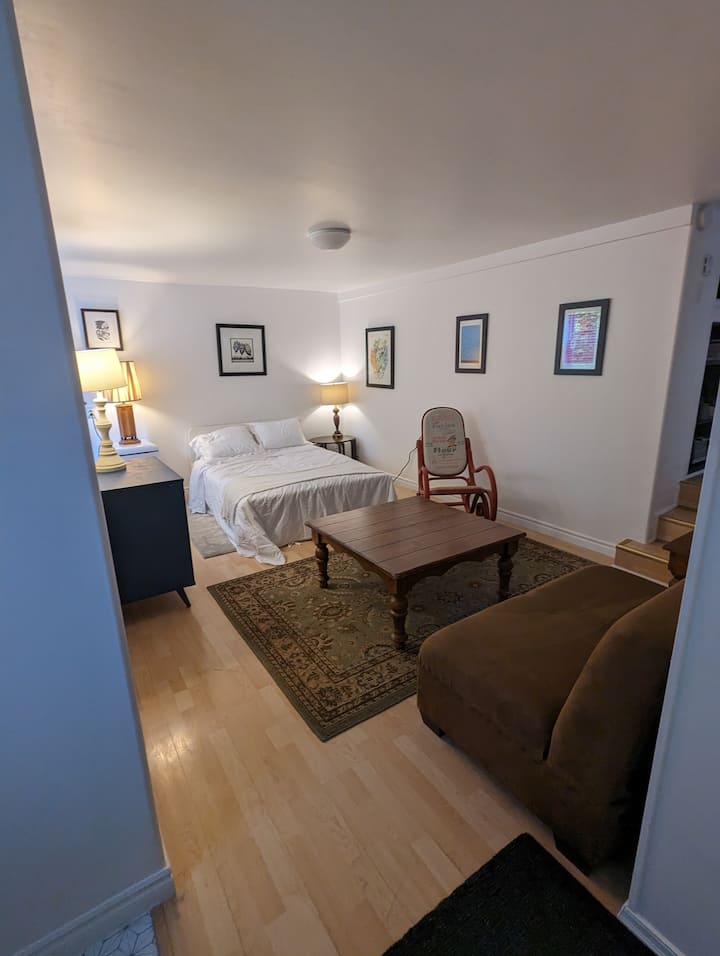 Private Cozy Suite On Quidi Vidi - カナダ セント・ジョンズ