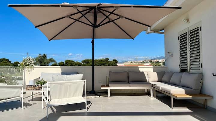 Villa Scirocco : 4 Chambres, Jardin & Proche Mer - Lascari