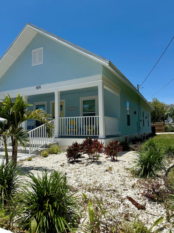 Dockside Dreams - Tarpon Springs, FL
