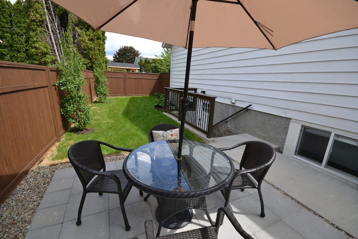 Minutes Away From Beaches, Hiking & Wineries! - Kelowna