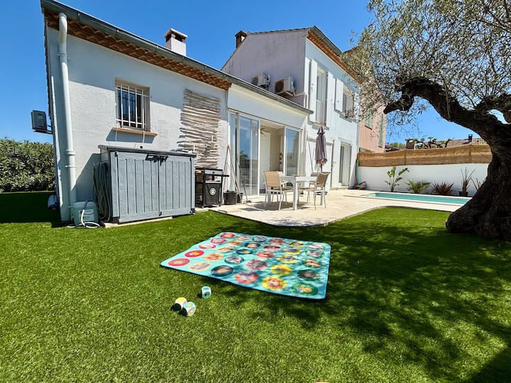 Maison Privée, Piscine, Jardin - Mauguio