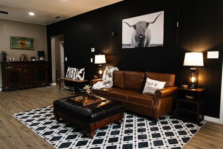 Rustic Charm Cowboy Home - Vernon, TX