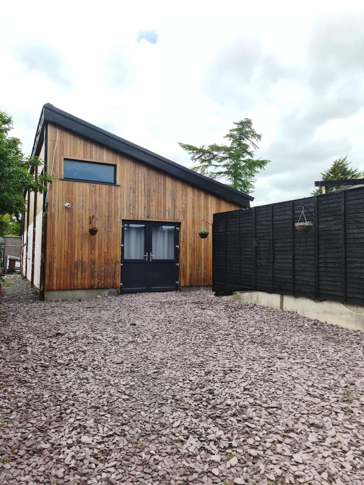 The Woodworks
Getaway/overnite - Malahide