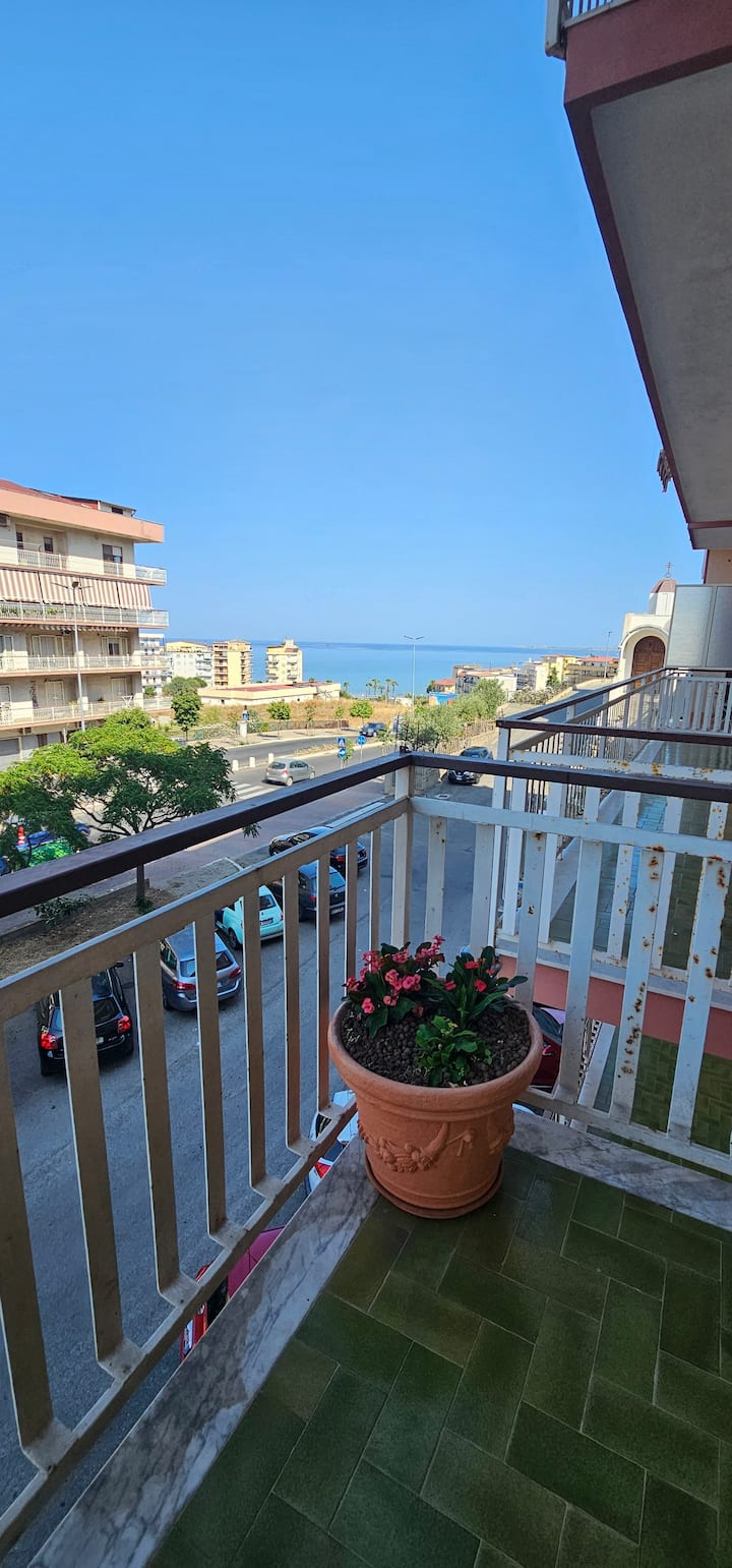 Miramare 72. A Centro E A Mare - Crotone