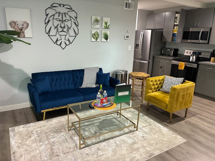 Lux King Bd Safari Space Near Downtown + Nightlife - Dallas, TX